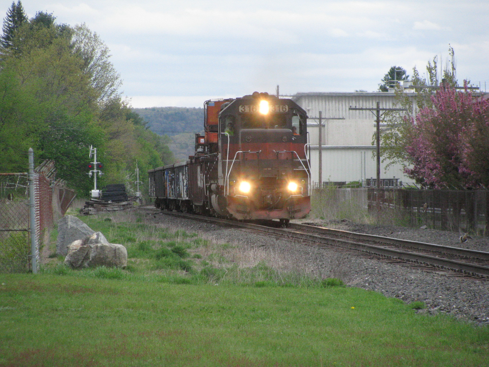 tie train: The NERAIL New England Railroad Photo Archive