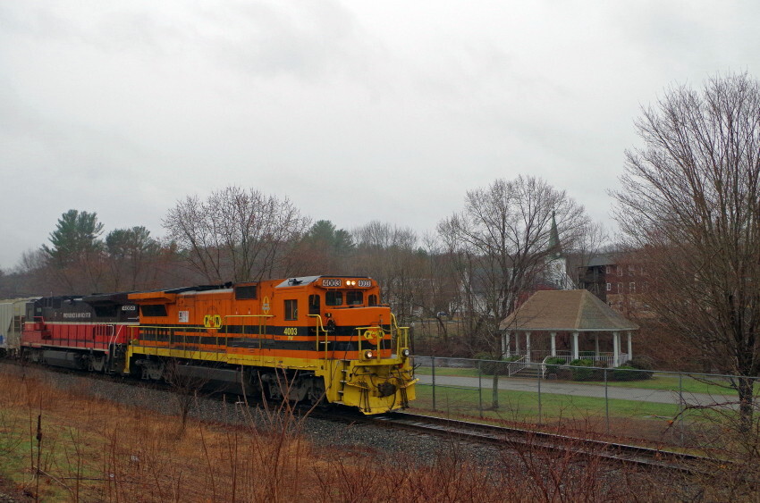 Providence & Worcester @ Thompson, Ct.: The NERAIL New England Railroad Photo Archive