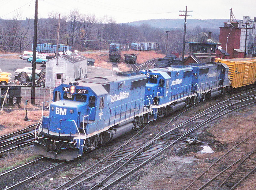 Boston & Maine @ East Deerfield, Ma.: The NERAIL New England Railroad Photo Archive
