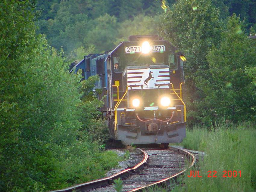 NS Powered empty Bow coal train: The NERAIL New England Railroad Photo Archive