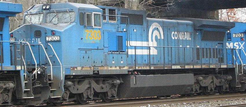 CSX C40-8W 7303: The NERAIL New England Railroad Photo Archive