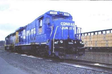 CSX 3185 a super-7 idles at West Springfield Yard: The NERAIL New England Railroad Photo Archive