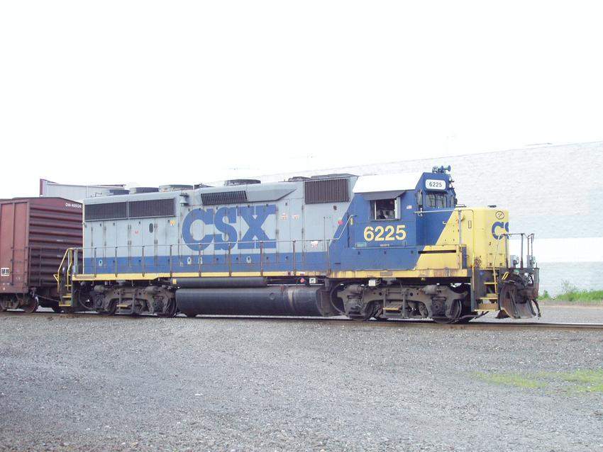 CSX 6225 at Cedar Hill Yard: The NERAIL New England Railroad Photo Archive