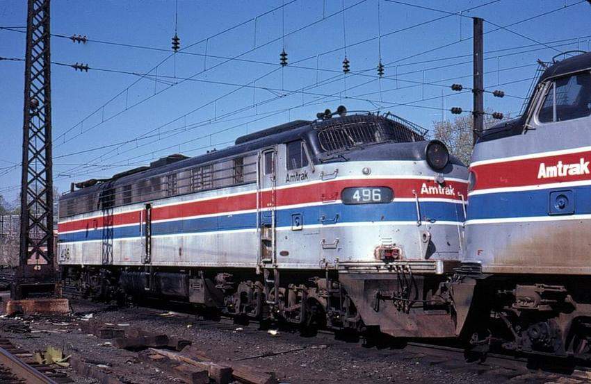 Amtrak E8 496 @ New Haven,CT: The NERAIL New England Railroad Photo Archive