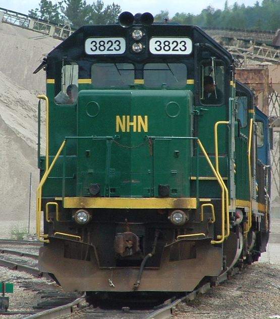 New Hampshire Northcoast GP-38-2 #3823: The NERAIL New England Railroad Photo Archive