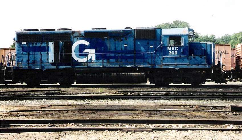 MEC #309 stored at Waterville: The NERAIL New England Railroad Photo Archive