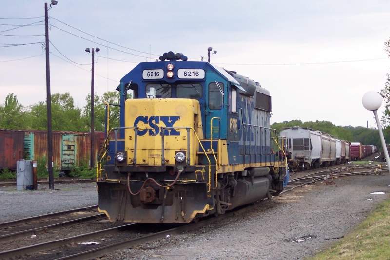 CSX 6216 heads into the Framingham yard to do it all over again.: The NERAIL New England ...