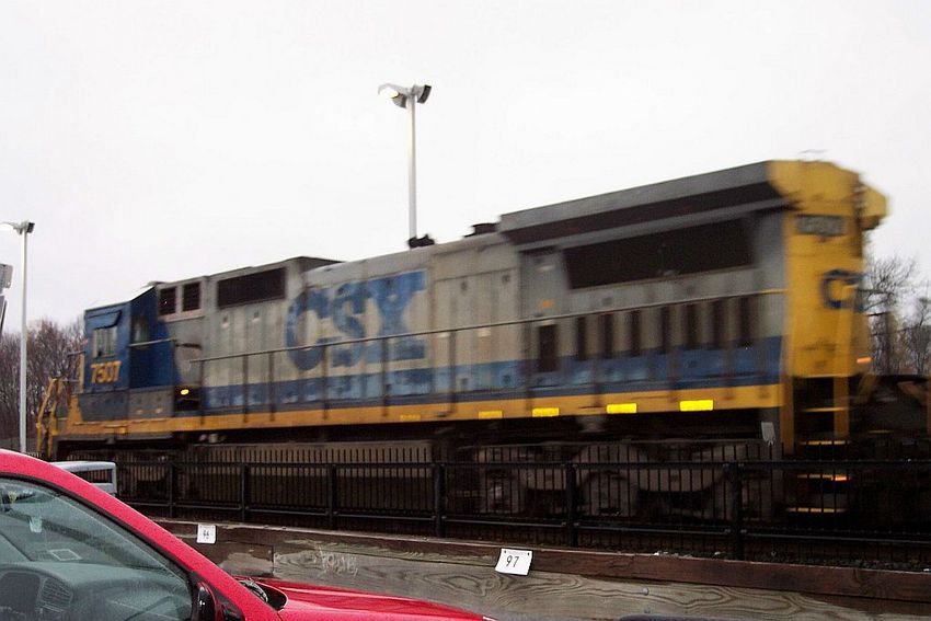 CSX C40-8 7507 trailing through Framingham.: The NERAIL New England Railroad Photo Archive