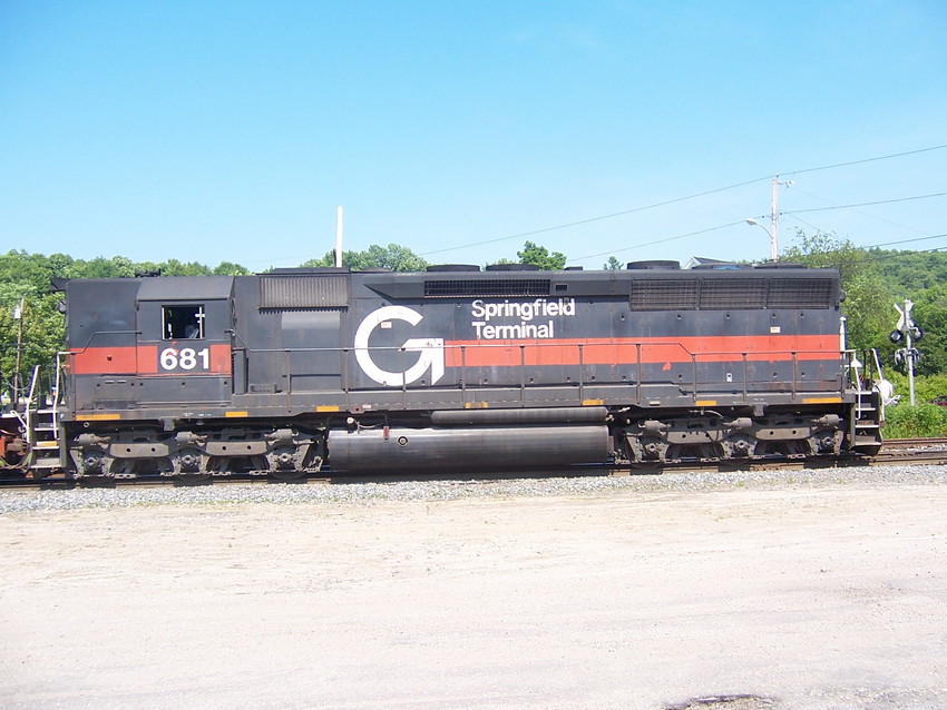 ST 681 SD45: The NERAIL New England Railroad Photo Archive