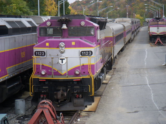 MBTA #1123 at Worcester Layover Yard: The NERAIL New England Railroad Photo Archive