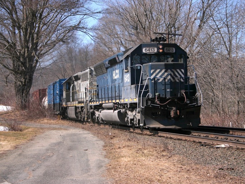 HLCX 6413 at Buckland, MA: The NERAIL New England Railroad Photo Archive