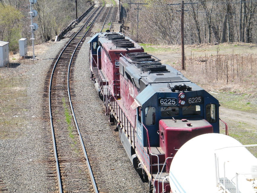 HLCX 6400 leads the way to make up EDRJ: The NERAIL New England Railroad Photo Archive