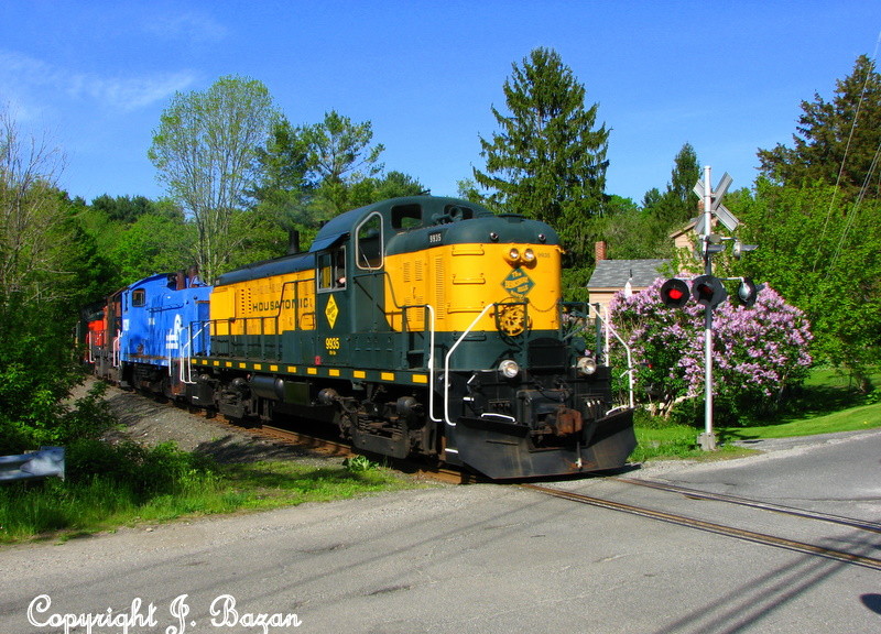 HRRC 9935 At Glendale, MA: The NERAIL New England Railroad Photo Archive