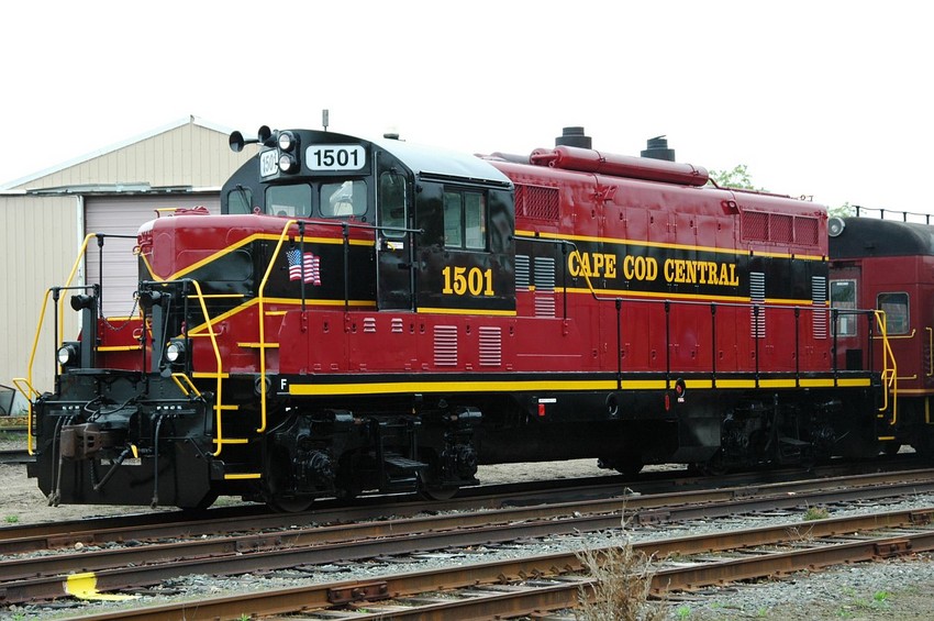 CAPE COD CENTRAL GP-7 #1501 RESTORATION COMPLETE: The NERAIL New England Railroad Photo Archive