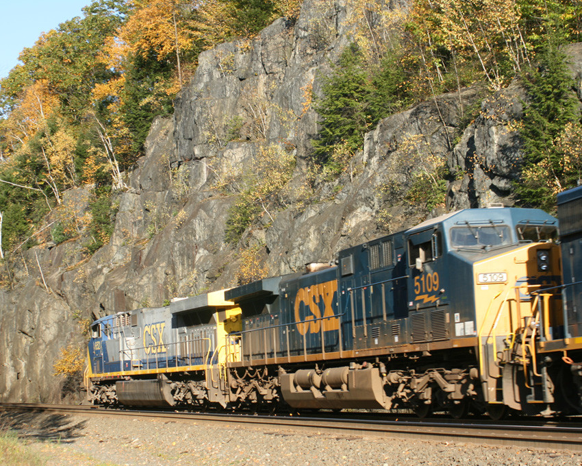 East bound CSX, Becket, MA: The NERAIL New England Railroad Photo Archive