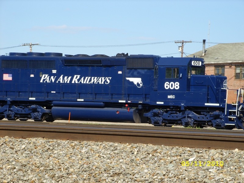 MEC#608 is a beauty now painted....: The NERAIL New England Railroad Photo Archive