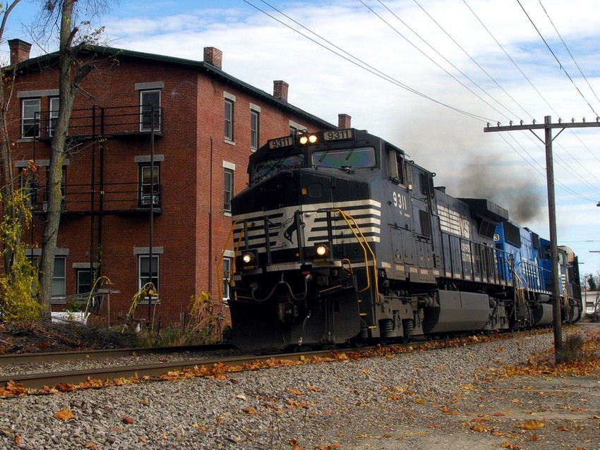 Westbound Hotshot: The NERAIL New England Railroad Photo Archive