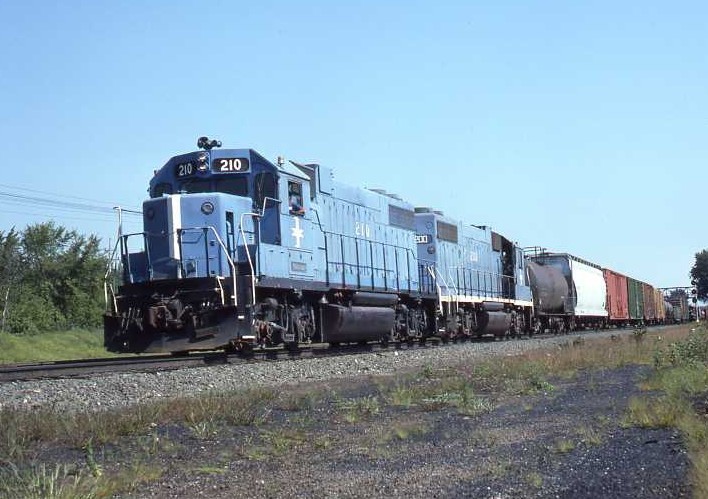 B&M GP38-2 210 & 200 w/b approaching Mechanicville NY: The NERAIL New England Railroad Photo Archive