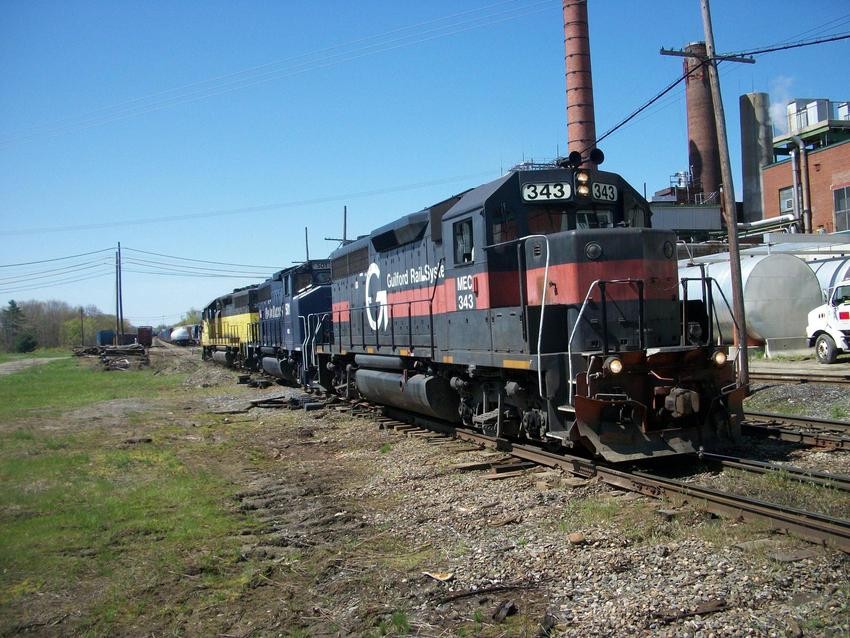 GP40 #343, GP40-2W #501 and GMTX GP40 #3001: The NERAIL New England Railroad Photo Archive
