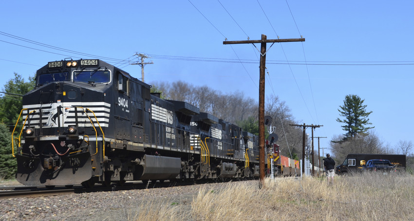 NS 23K with PRR: The NERAIL New England Railroad Photo Archive