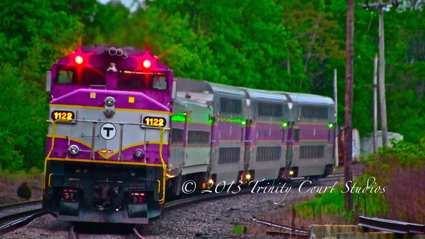 Inbound MBTA Hyundai Rotem Trainset GP40MC #1122: The NERAIL New England Railroad Photo Archive