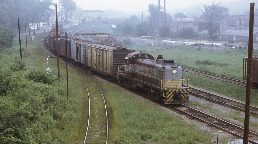 Southbound.: The NERAIL New England Railroad Photo Archive