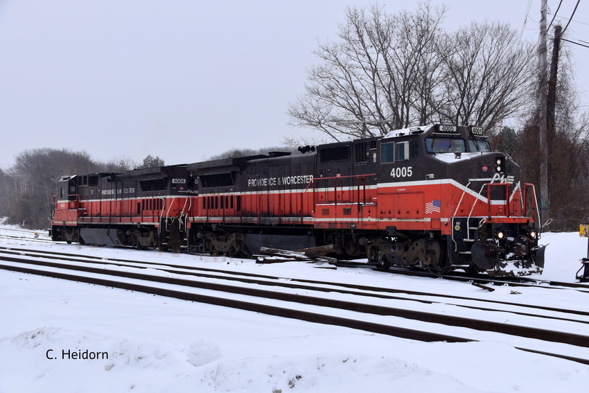P&W 4005 in Gardner Mass: The NERAIL New England Railroad Photo Archive