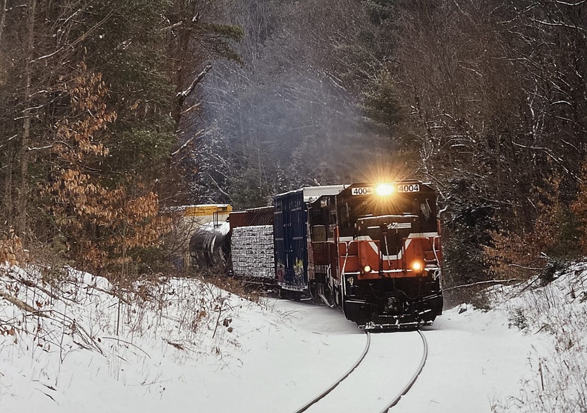 S. Gardner Ma: The NERAIL New England Railroad Photo Archive