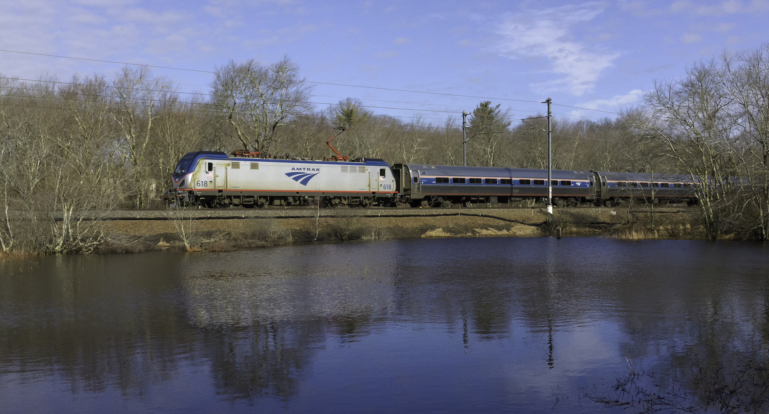 Amtrak Train 93 ACS64 618 Passing Pond in West Kingston, RI: The NERAIL ...