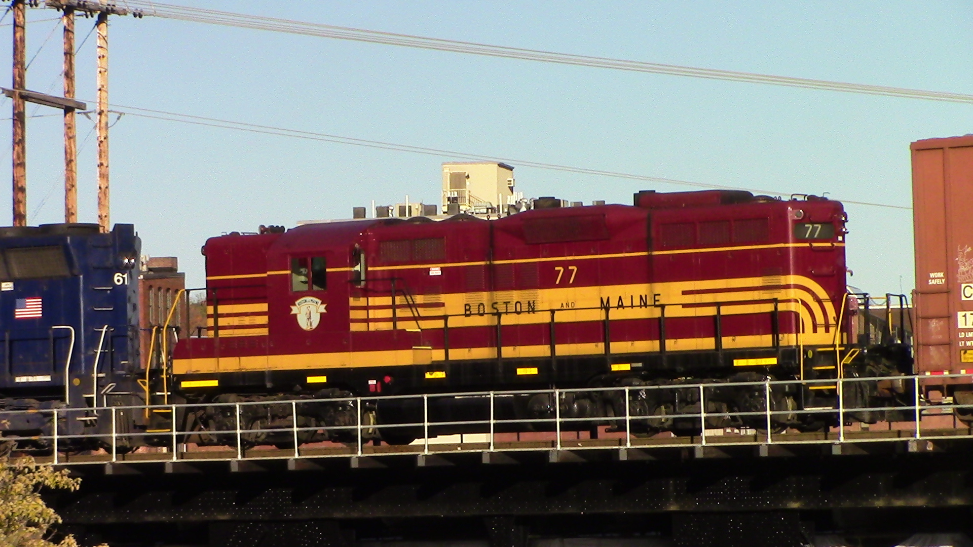 Boston & Maine GP9 Heritage unit #77: The NERAIL New England Railroad ...