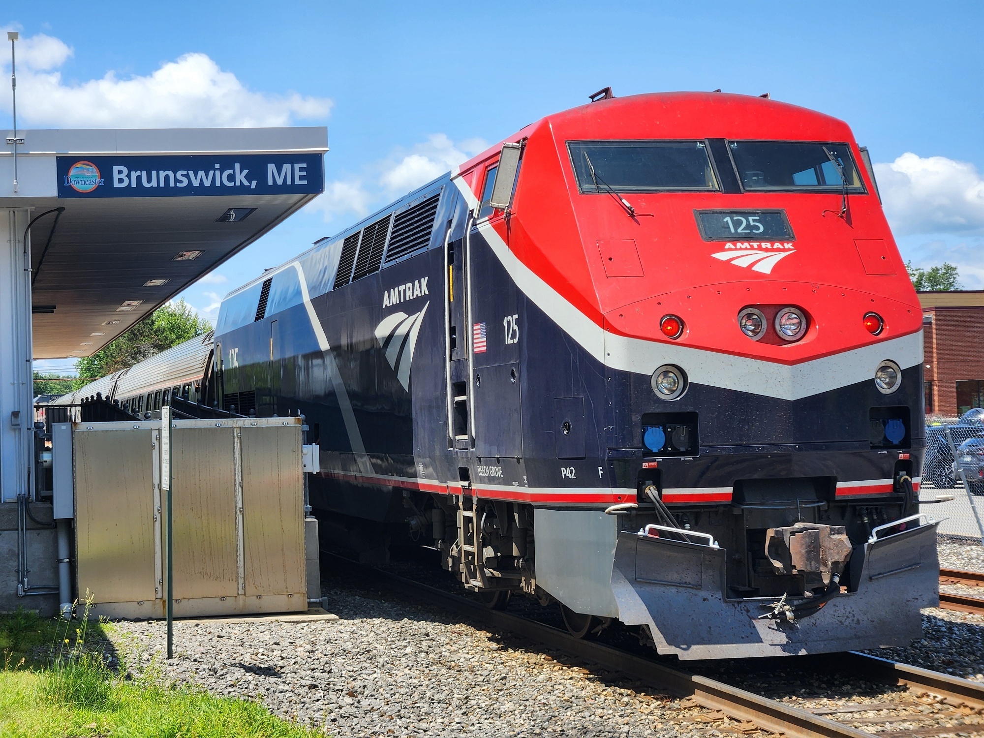 Downeaster at Brunswick: The NERAIL New England Railroad Photo Archive