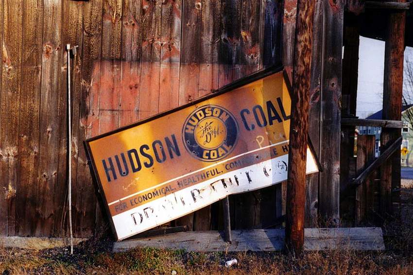 Old Hudson Coal sign at Draper Fuel Co. in Milford, NH.: The NERAIL New ...