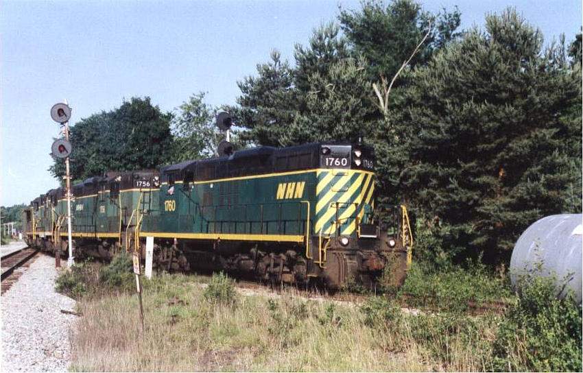 NHN 1760 enters the Conway Branch: The NERAIL New England Railroad ...
