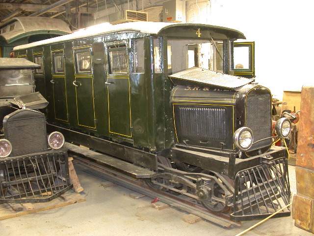 SR&RL Rail Bus: The NERAIL New England Railroad Photo Archive