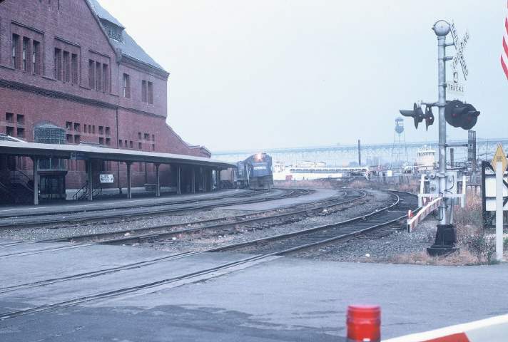 Conrail on the Shoreline: The NERAIL New England Railroad Photo Archive