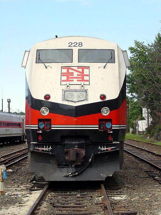 GE P32-AC-DM at Danbury Layover: The NERAIL New England Railroad Photo ...