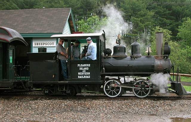 WW&F #10 steams again!: The NERAIL New England Railroad Photo Archive