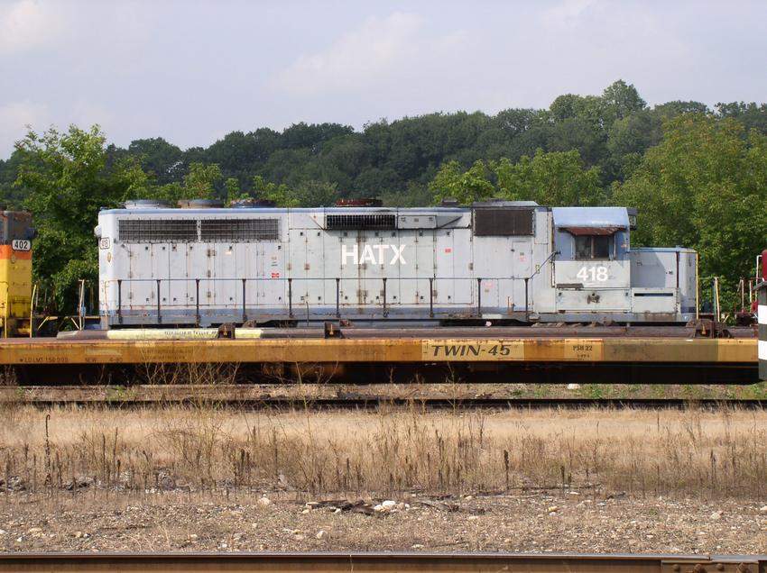 HATX GP40-2 418 stored at Bellows Falls: The NERAIL New England ...