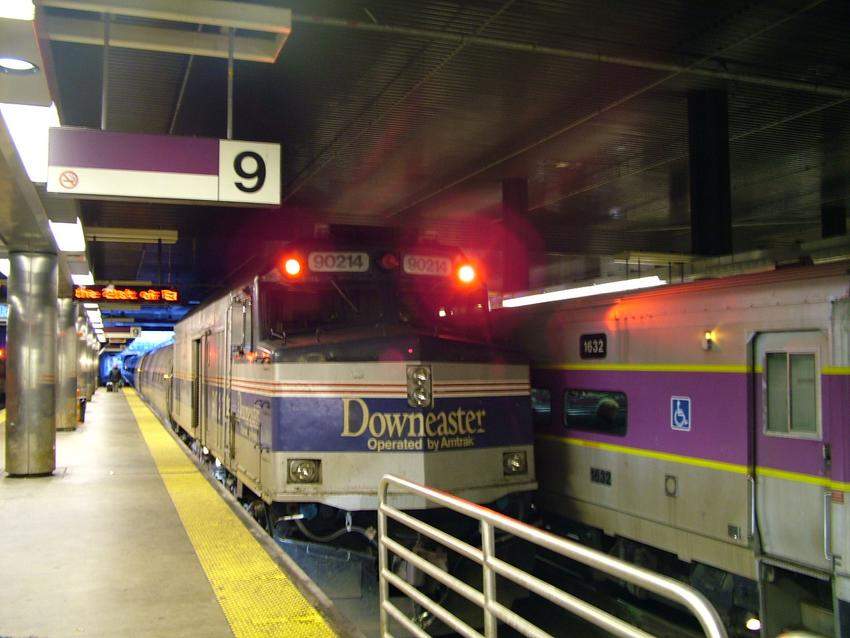 Amtrak F40PH 90214: The NERAIL New England Railroad Photo Archive