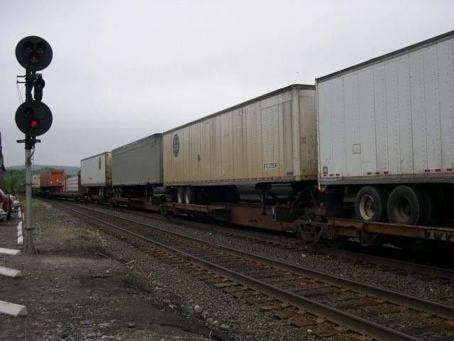 CSX cars: The NERAIL New England Railroad Photo Archive