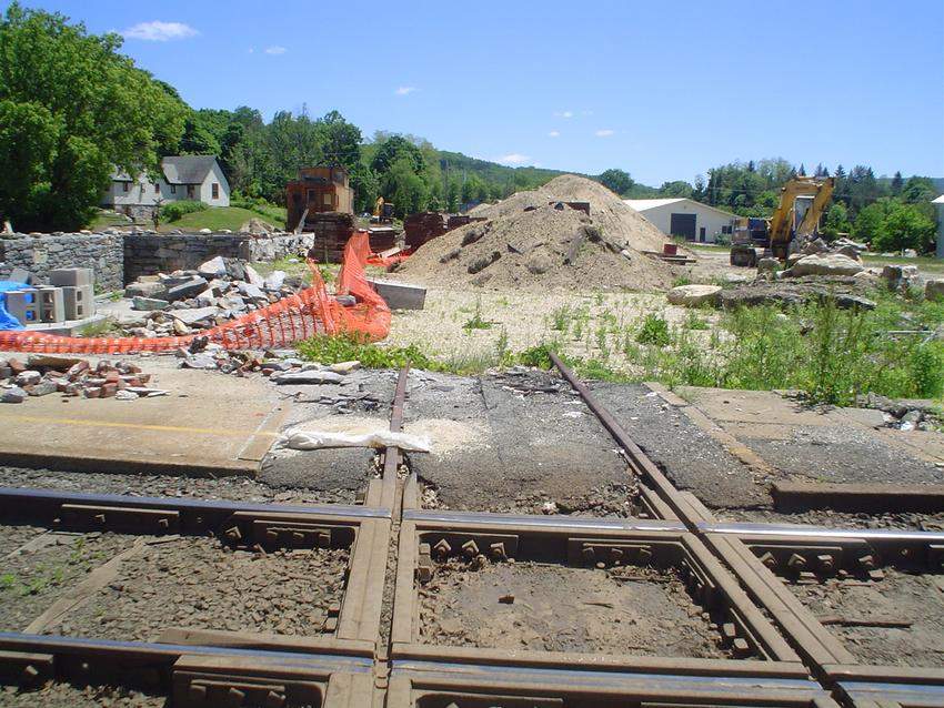 CNE/Housy Diamond: The NERAIL New England Railroad Photo Archive