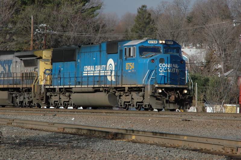 CSX SD60I leads its train into the yrad: The NERAIL New England ...