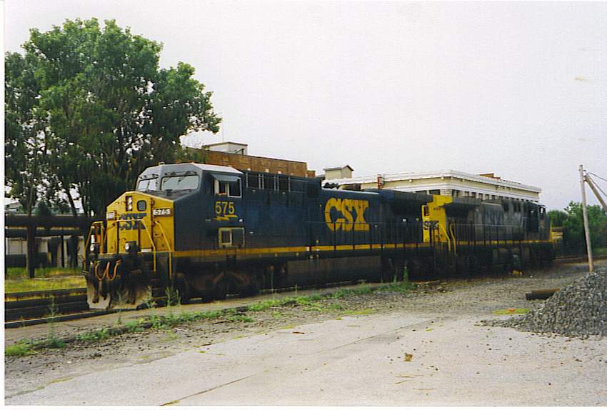 CSX 575 at train station in Springfield, MA: The NERAIL New England ...