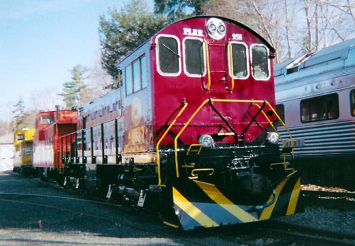 Hobo Railroad #958: The NERAIL New England Railroad Photo Archive