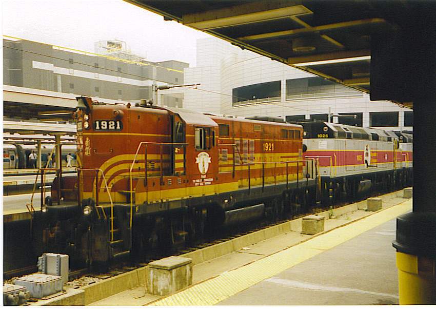 MBTA 1921 GP9 at South Station, Boston, MA: The NERAIL New England ...