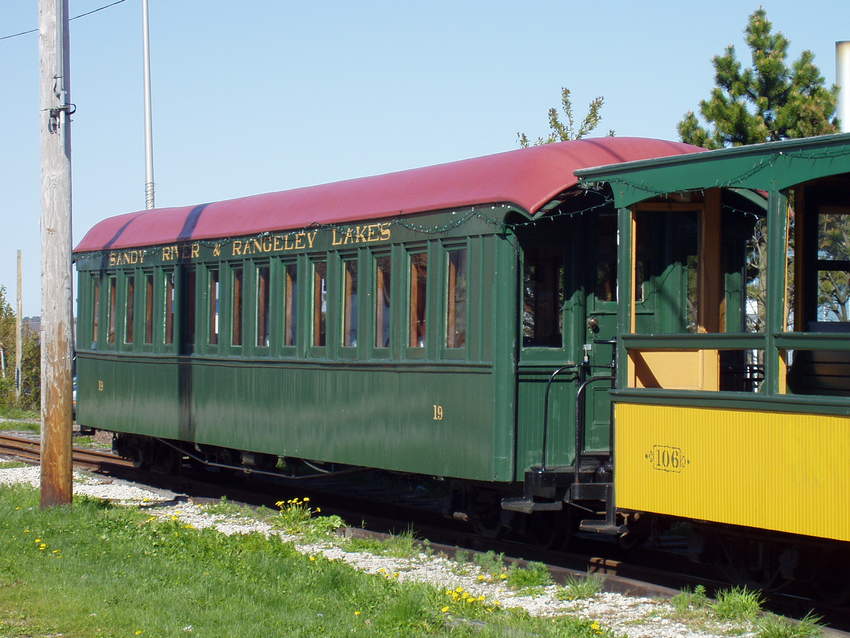 Car 19 - Sandy River & Rangeley Lakes RR: The NERAIL New England ...