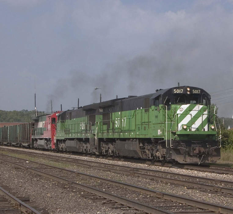 MMA Job 2 with 3 C30-7s coming into Brownville Junction: The NERAIL New ...
