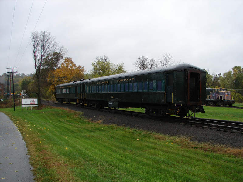 Reading passenger coaches; Kempton, PA: The NERAIL New England Railroad ...