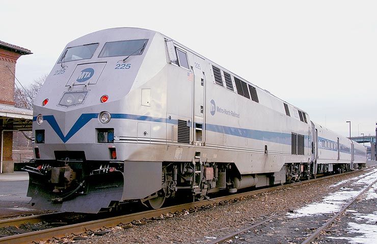 Metro-North #225 At Waterbury, CT: The NERAIL New England Railroad ...