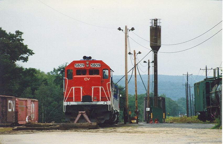 CV 5809 sits in Palmer: The NERAIL New England Railroad Photo Archive